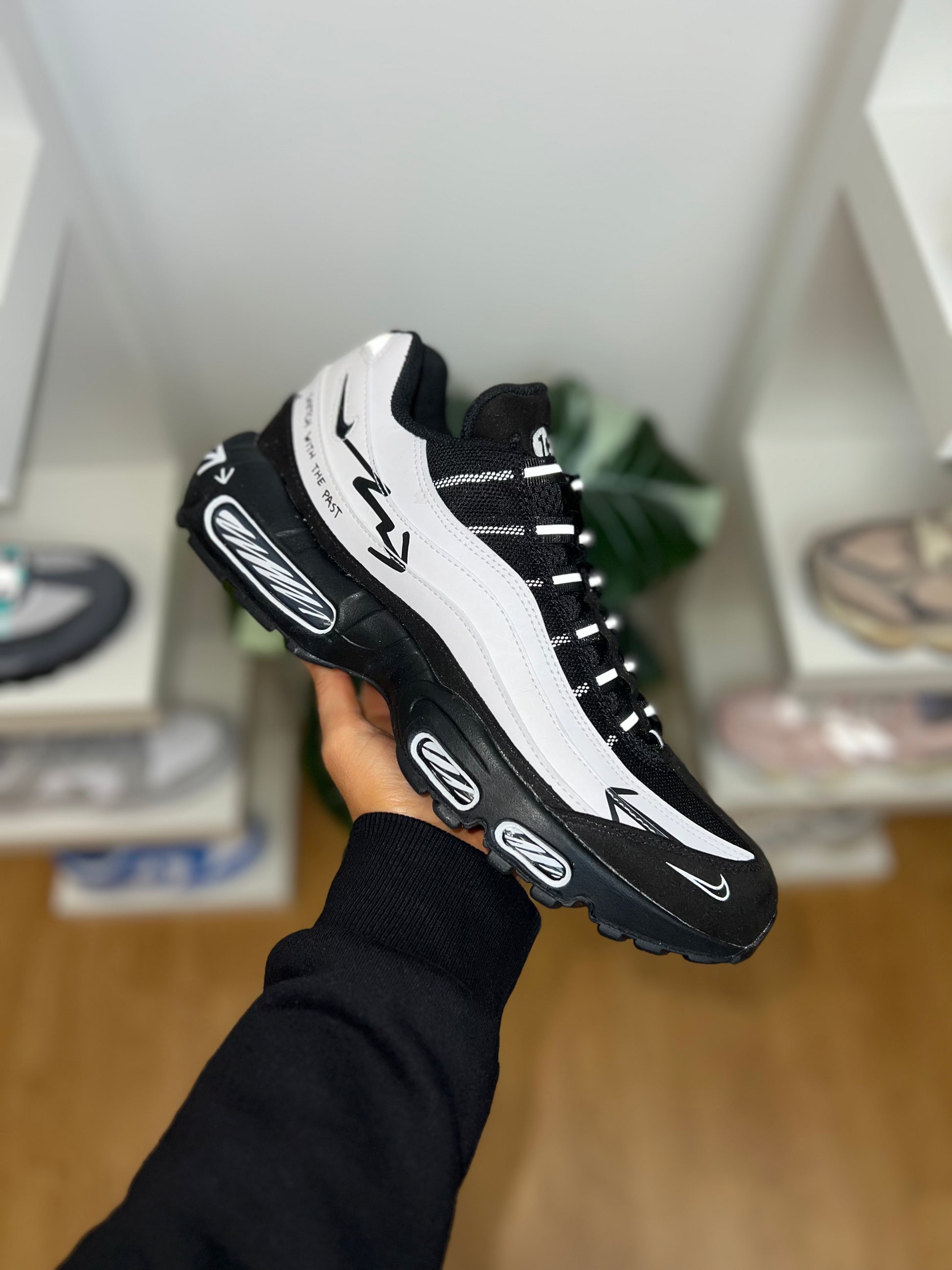 Nike Air Max 95 Sketch With The Past – Rare Release